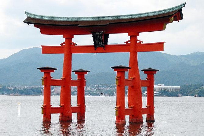 Private Full Day Hiroshima Tour - Exploring Miyajimas Iconic Sights