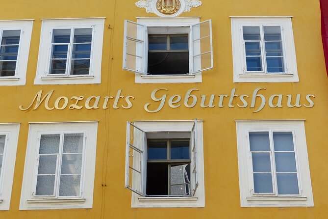 Private Full Day Trip to Hallstatt ,Salzburg and Melk From Vienna - Visiting Hallstatt and the Skywalk
