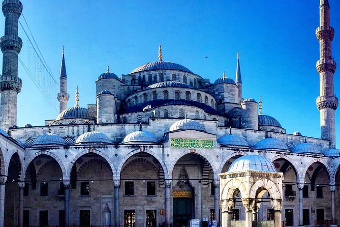 Private Istanbul Old City Walking Tour - Navigating the Vibrant Grand Bazaar Jewelers