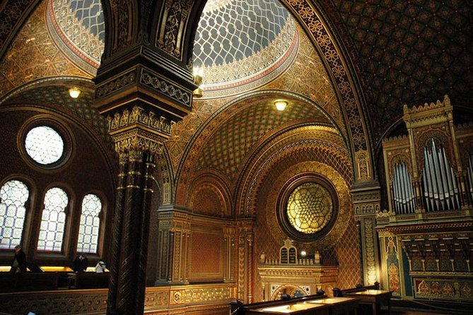 Private Stories of Jewish Prague Walking Tour - Stepping Into the Pinkas Synagogue