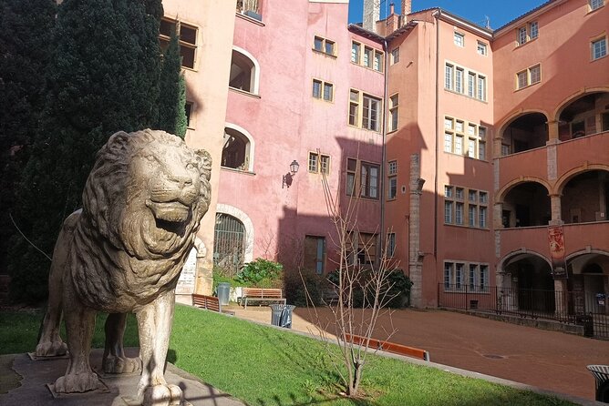 Private Tour of Lyon With an Official Guide - Meeting and Pickup Details