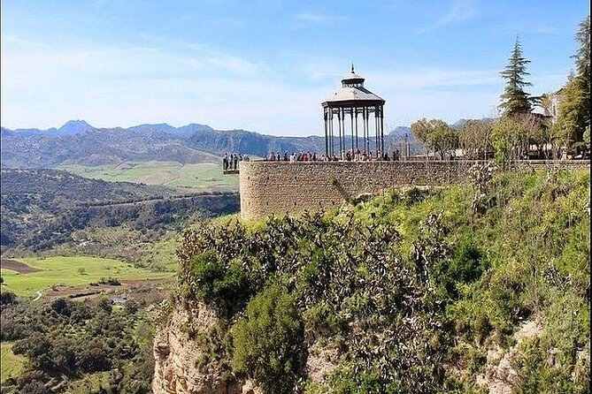 Private Tour of Ronda and Setenil De Las Bodegas - Meeting Your Guide: Pickup and Departure Details