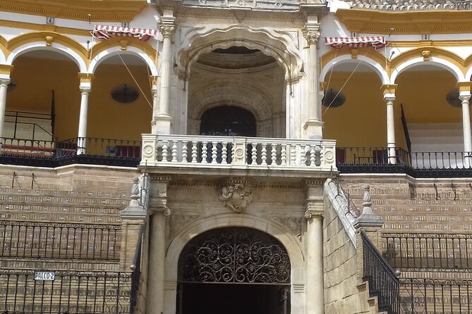 Private Tour of the Bullring La Maestranza - Navigating Controversial Topics