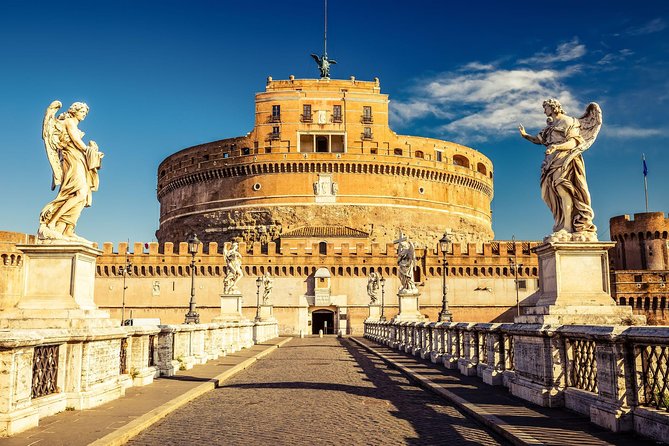 Private Tour - St. Angels Castle - Admire the Artworks
