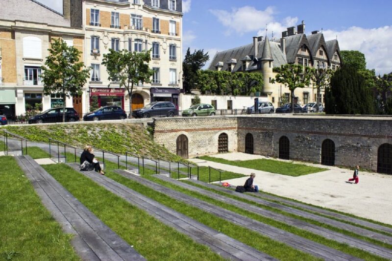 Reims: City-Center Discovery Tour and Champagne Tasting - Tour Guide Expertise