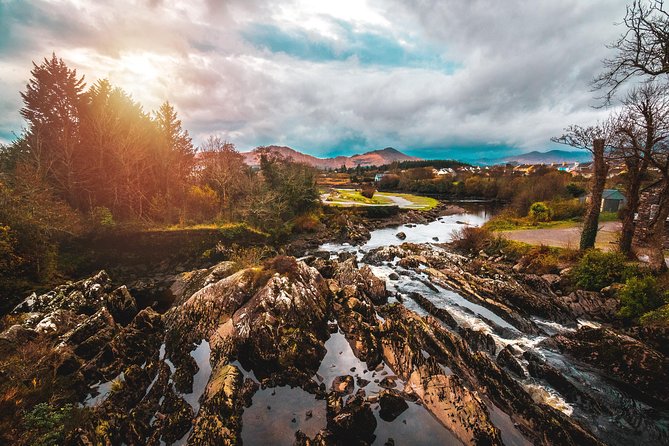 Ring of Kerry Day Tour From Killarney: Including Killarney National Park - Visiting Sneem