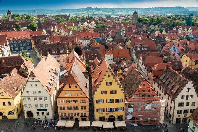 Romantic Road Coach Trip From Frankfurt to Rothenburg/Round Trip - Visiting the Residence and Baroque Garden in Würzburg