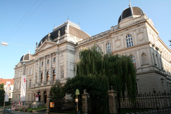 Rome: Jewish Ghetto and the Great Synagogue Private Walking Tour - Struggles and Successes of Roman Jews