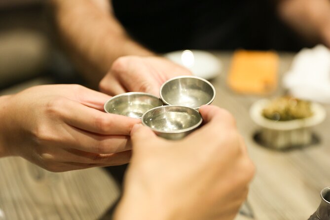 Sake Bar and Pub Crawl in Central Kyoto (Food & Sake Tour) - Participant Requirements and Accessibility