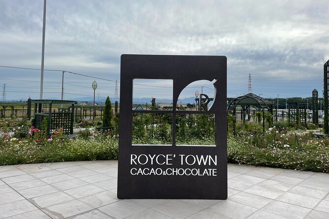 Sapporo Privete Tour: Royce Town, Autumn Foliage, Sunset Viewing - Tour Experience