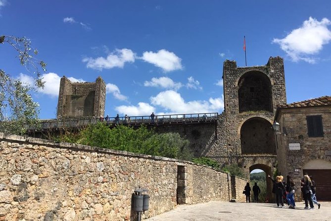 Siena and San Gimignano Tour From Florence - Transportation and Comfort Features