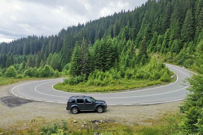 Sinaia and Brasov in One Day - Tastes of the Local Cuisine