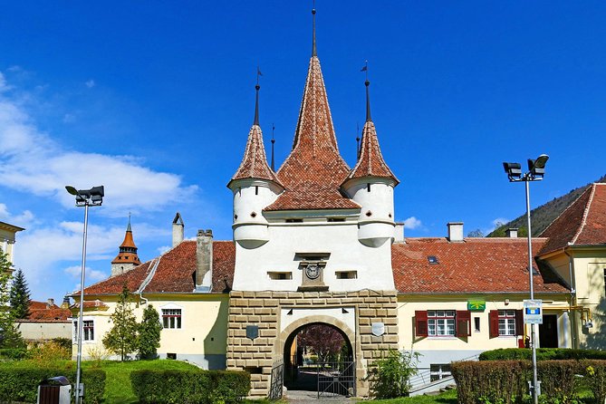 Small Group Walking Tour Of Brasov Old Town - Discovering the Iconic Black Church