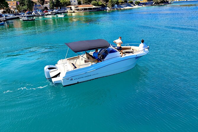 Speedboat Atlantic Marine 750 Review - Pricing and Reviews