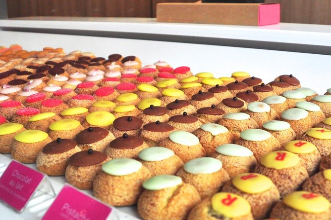 Sweet & Chocolate Family Treasure Hunt in Paris - Tour Guide: A Kids-Friendly Chocolate Expert