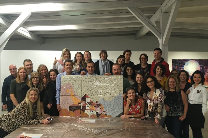 Teambuilding Barcelona: Create the Logo of Your Company in Mosaic - Group Size and Accessibility