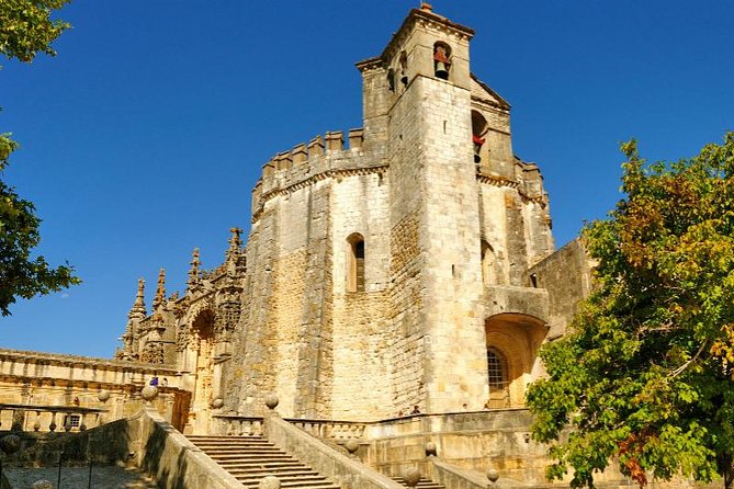 Templar River: Tomar and Almourol Shared Tour - Boat Ride on the Tagus River