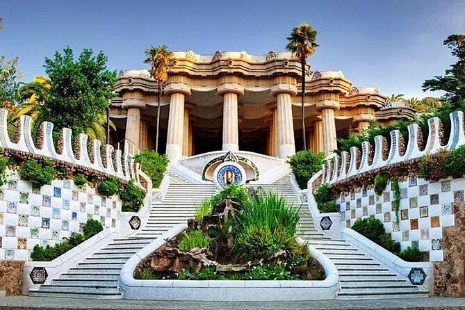 The Gaudi Tour (Small Group): Sagrada Familia & Park Guell - Exploring Sagrada Familia