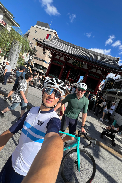 Tokyo: Guided Bike Tour With English/Italian Speaking Rider - Booking and Cancellation