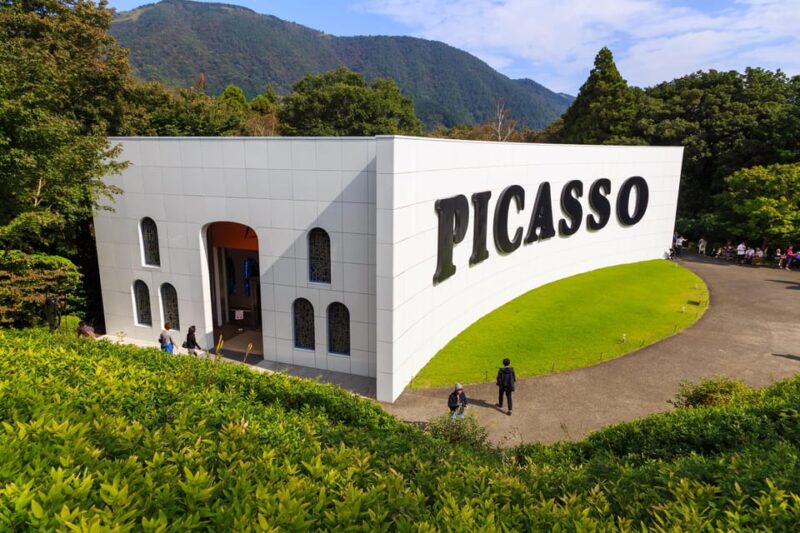 Tokyo: Mt.Fuji, Hakone & Open-Air Musuem or Oshino Hakkai - Scenic Experiences