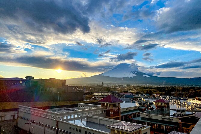 Tokyo: Mt. Fuji, Oshino Hakkai and Gotemba Outlets 1Day Bus Tour - Guest Experiences and Feedback