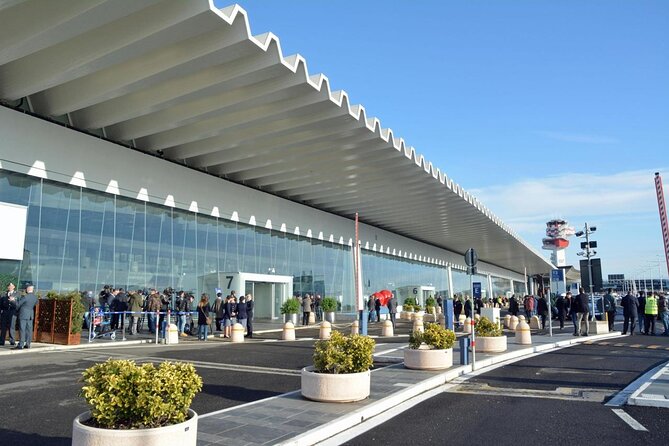 Transfer Rome Airport to Rome City - Pickup and Meeting Point Details