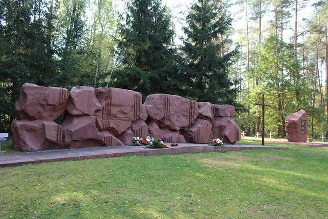 Treblinka Concentration Camp, Heartbreaking Tour From Warsaw - Emotional Impact of the Visit