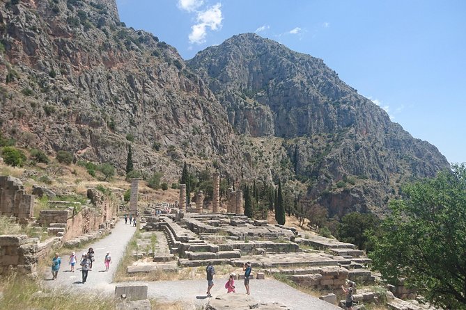 3-Day Trip to Delphi and Meteora From Athens - Discovering Meteora: Monasteries in the Sky