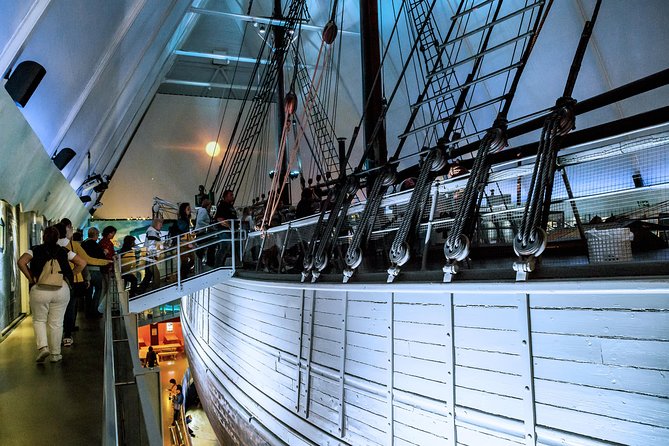 8 Hours Full-Day Exclusive Oslo Tailormade Guided Limo Tour - Included Attractions and Activities