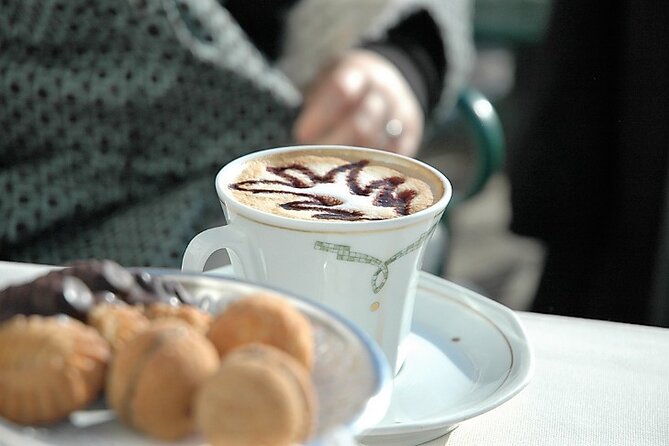 A Sweet Stroll Through Venice: Pastries, Chocolate, and Gelato - Exploring Unique Culinary Venues
