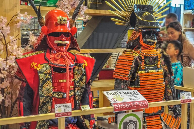 A Tour to Explore the Symbol of Osaka: Osaka Castle - Important Meeting Information