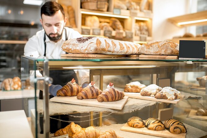Afternoon Food Tour in Bordeaux : Local Delicacies - Bordeauxs Iconic Monuments