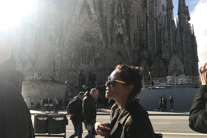 Barcelona: Highlights of Sagrada Familia Max 6 People Guided Tour - Accessible and Stroller-Friendly Tour