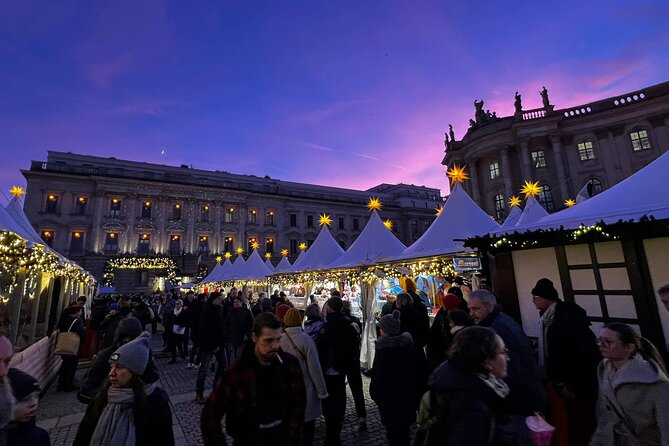 Berlin Christmas Markets Walking Tour - Humboldt Forums Light Installations