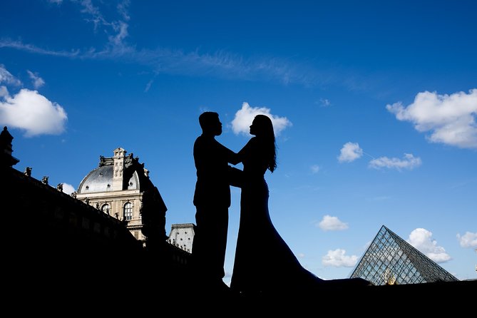 Book Exclusive Eiffel Tower Photoshoot Parisian Photographer - Customer Reviews and Feedback