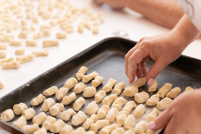 Cesarine: Home Cooking Class & Meal With a Local in Rome - Details on Location, Accessibility, and Logistics