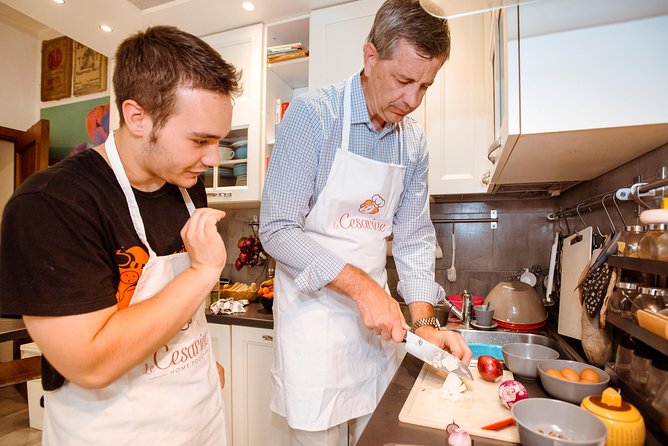 Cesarine: Home Cooking Class & Meal With a Local in Varenna - Exploring Varenna: A Picturesque Italian Lakeside Town