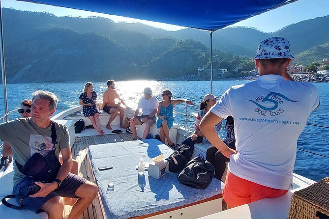 Cinque Terre Tour Gozzo Review: An Unforgettable Experience - Stunning Coastal Views