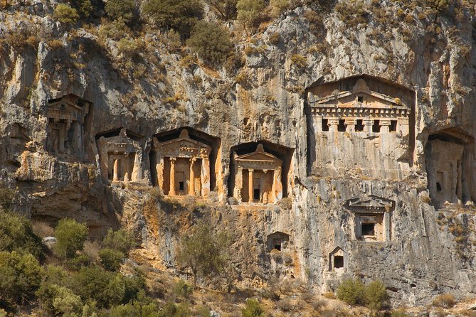 Dalyan Mud Baths and Turtle Beach Day Tour From Fethiye - Exploring the Dalyan Coast
