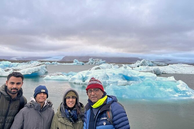 Diamond Beach & Jökulsárlón Floating Glacier Guided Day Tour - Personal Guide Insights