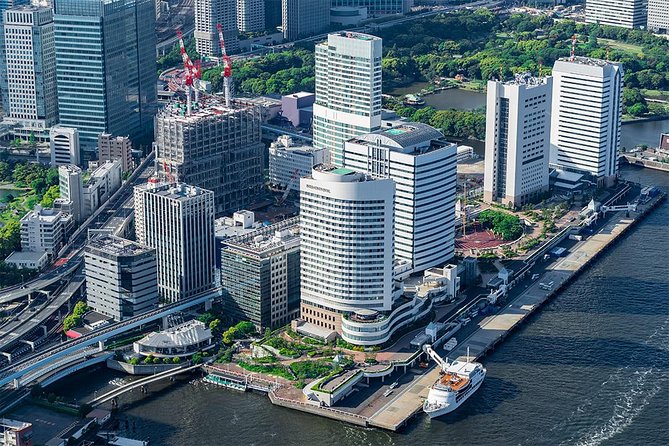 【10 Minutes】Helicopter Flight Tour Over Tokyo Bay! - Weather and Safety Policies
