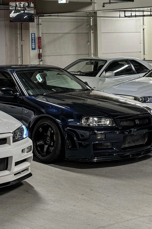 【R34 GTR】Tokyo: Private Daikoku Tour in R34 GTR - Participant Restrictions