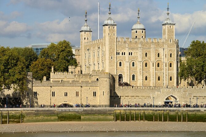 Easy Access Tower of London Crown Jewel Torture and Executions - Chapel of St Peter Ad Vincula and Tower Green