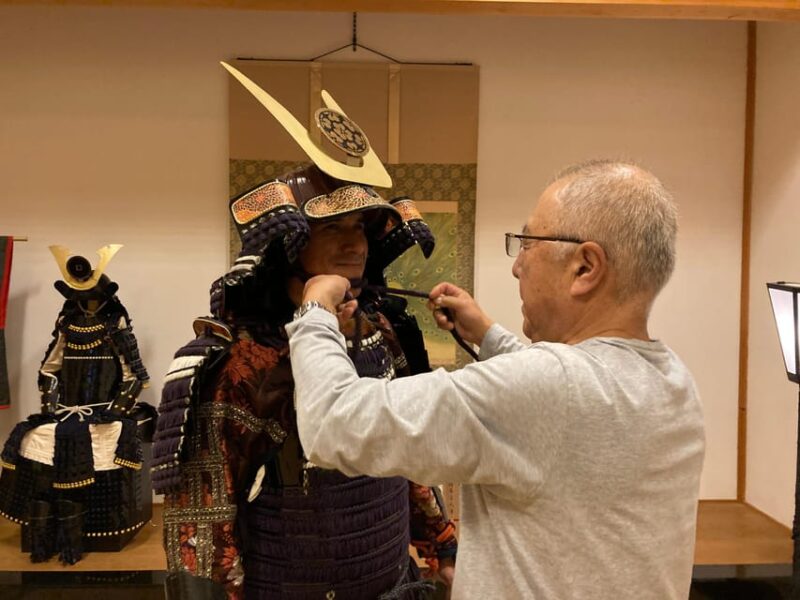 From Kyoto/Osaka/Kobe: Samurai Armor Dressing in a Castle - Meeting Point and Directions