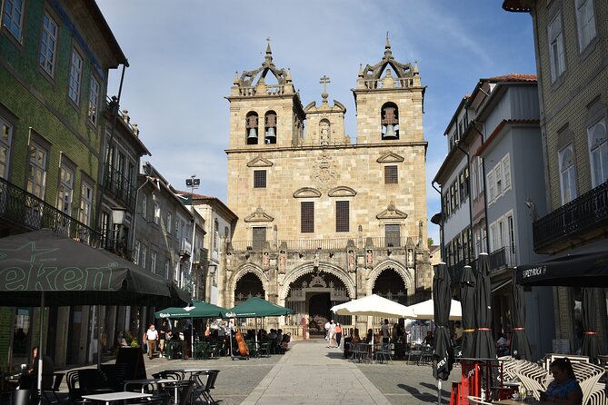 Full-Day Braga & Guimarães Guided Semi-Private Tour With Lunch From Porto - Positive Feedback From Travelers