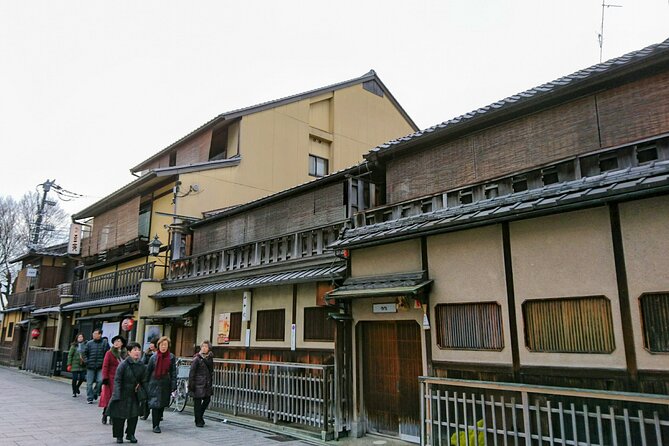 Full Day Guided Tour to Kyoto and Nara From Osaka by Van - Meeting and Pickup