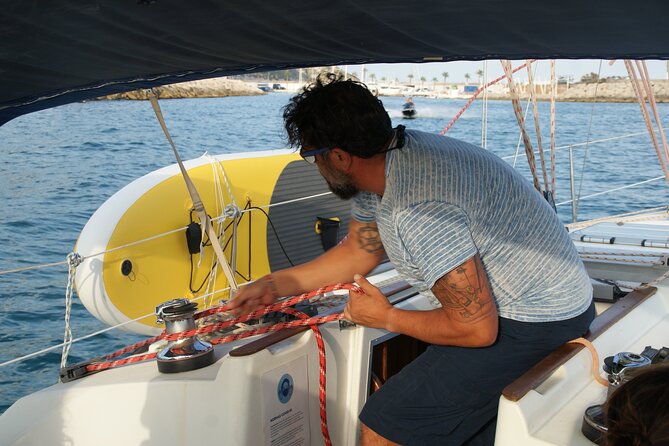 Full Day Private Sailboat Tour From Sitges - Onboard Amenities
