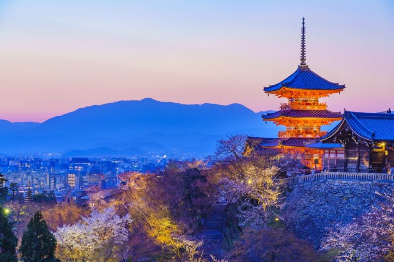 Higashiyama | Kyoto: Sakura Season Private Rickshaw Tour - Discovering the Architectural Gems of Kyoto