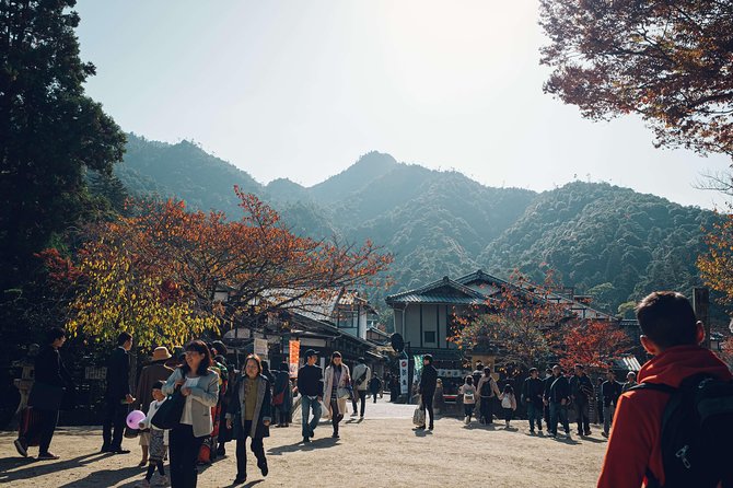Hiroshima Private Customizable Full Day Tour - Arriving for the Tour