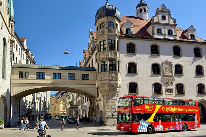 Hop-On Hop-Off Tour CitySightseeing Munich - Multilingual Audio Guidance